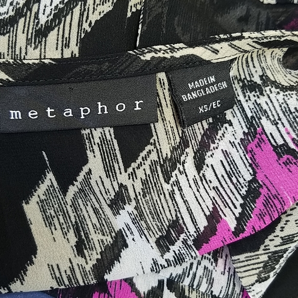 Metaphor | Tops | Metaphor Sleevless Fusia And Black Pullover | Poshmark